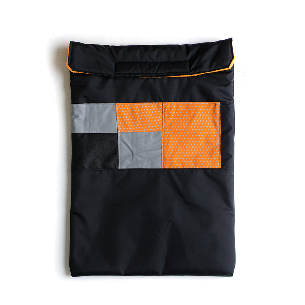 gomi 16" Laptop Sleeve #001