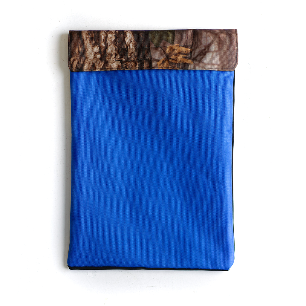 gomi 16" Laptop Sleeve #005