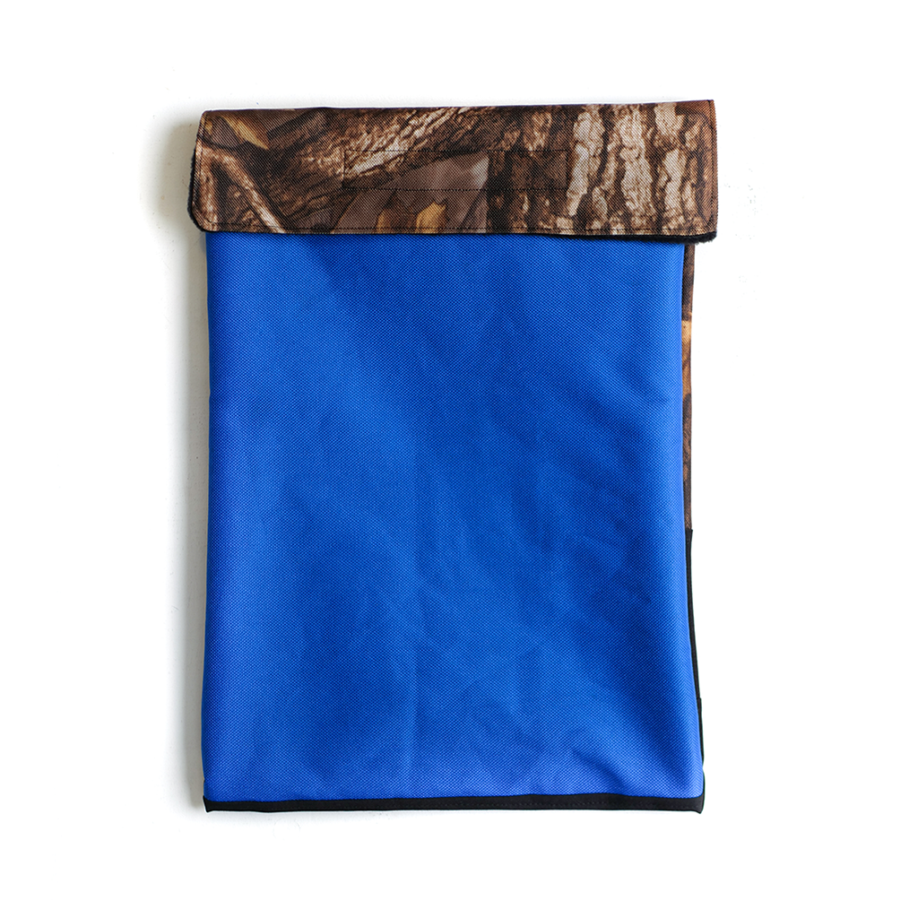 gomi 16" Laptop Sleeve #006